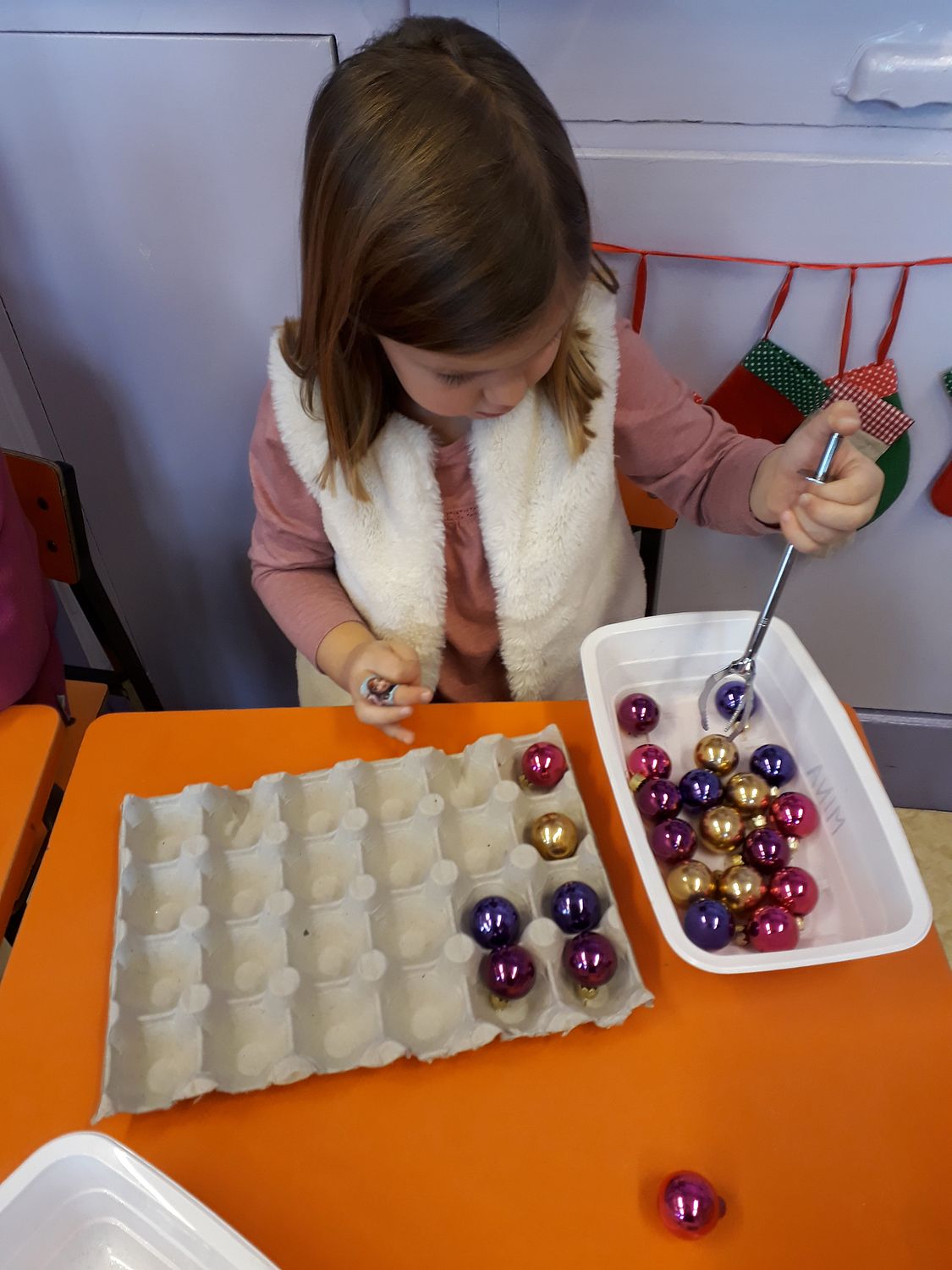 Maternelle - Des ateliers de Noël ~ La Classe des gnomes